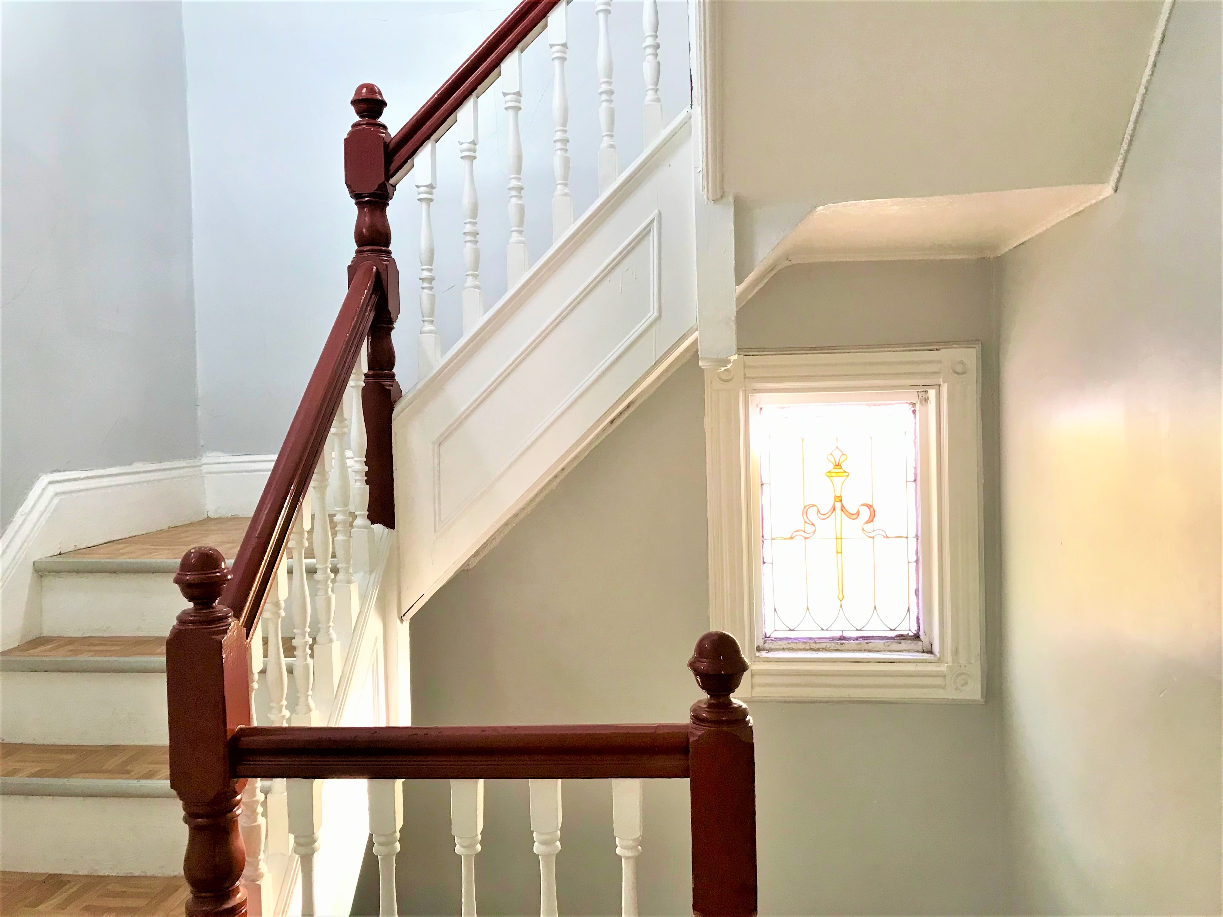 8 stairs – Syalerts Realty